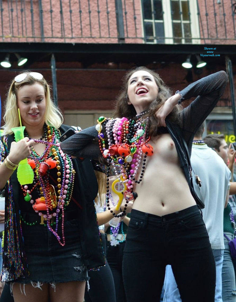Mardi Gras 2 April 2018 Voyeur Web